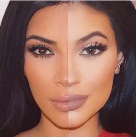 Kim Kardashian og Kylie Jenner líta út 12