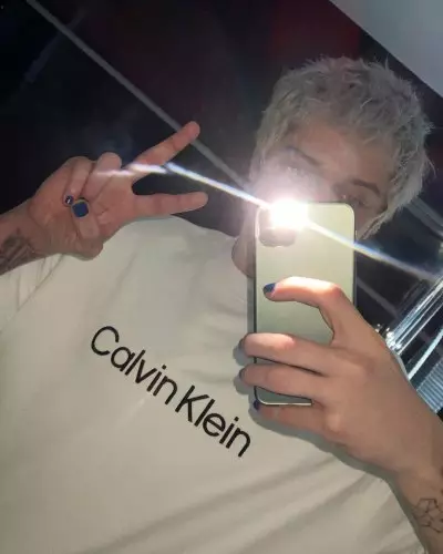 Pete Davidson Hesabê Instagramê ya Calvin Klein di nav romana Kim Kardashian de digire