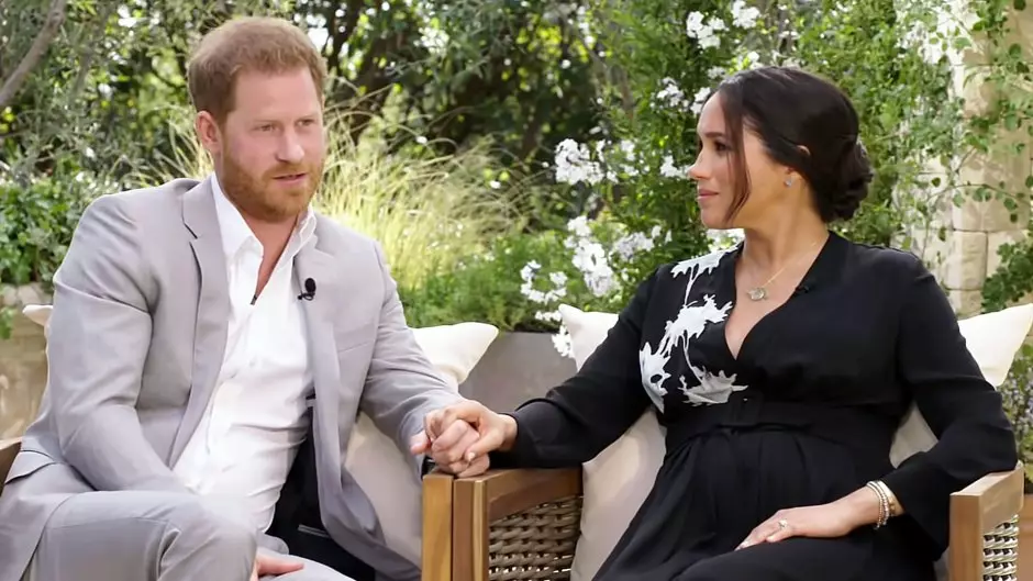 Prinssi Harry ja Meghan Markle puhuvat