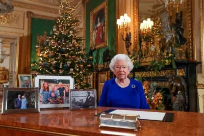 Mbretëresha Elizabeth duke folur për Krishtlindjet