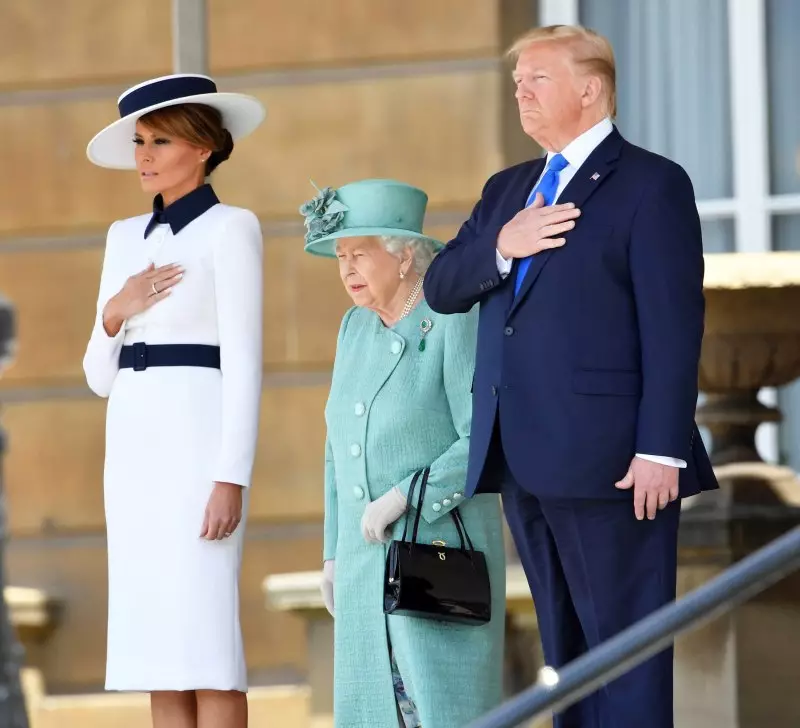 الملكة اليزابيث ترحب دونالد ترامب ميلانيا