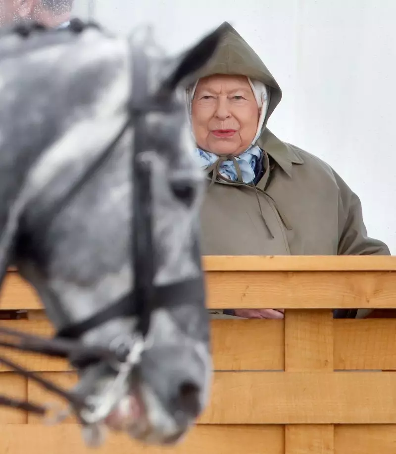 Queen Elizabeth sa royal windsor horse show