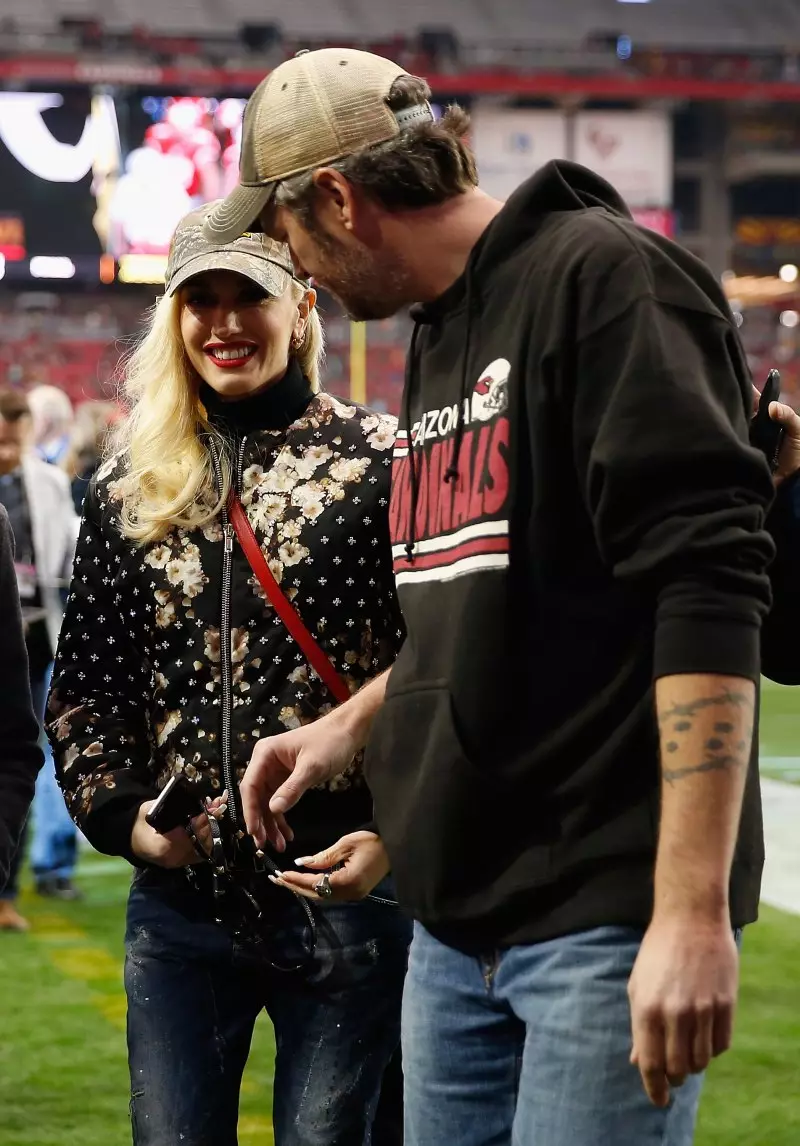 Blake Shelton Gwen Stefani Cute Picture 3