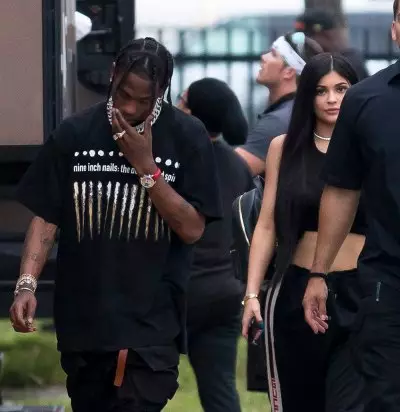 kylie jenner travis scott txaws