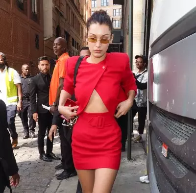 bella hadid splash