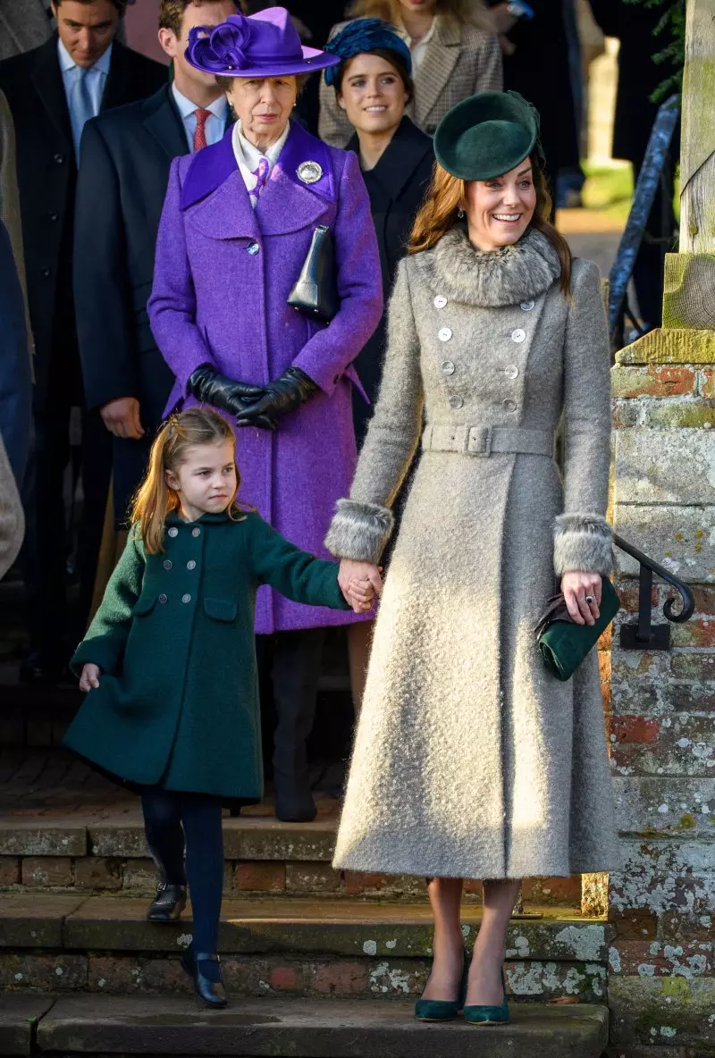 Kate Middleton con la princesa Charlotte en Navidad