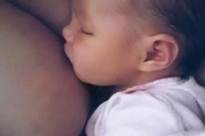 ٽيلا ٽڪيلا breastfeeding نرسنگ