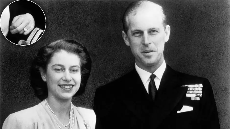 Drottning Elizabeths kungliga förlovningsringar?