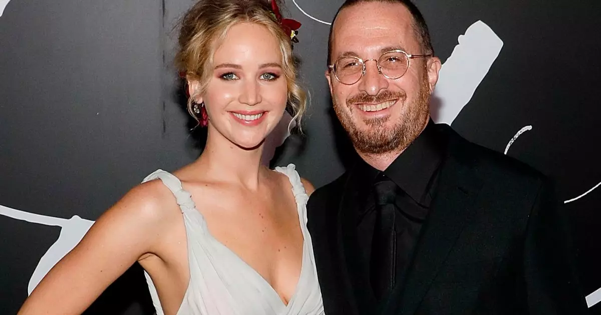 Jennifer Lawrence thiab Darren Aronofsky tab tom sib yuav! (TSHIAB)