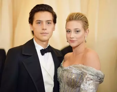 cole sprouse lili reinhart met galla