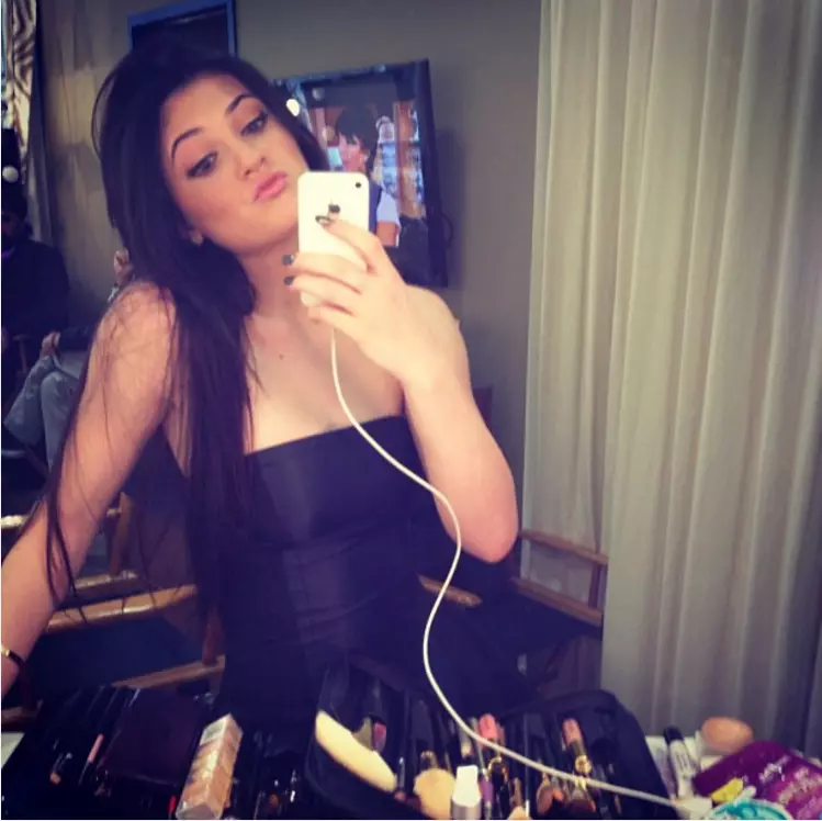 Kylie jenner selfie 16