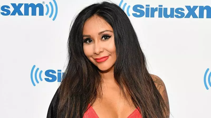 Nicole Snooki Polizzi ස්ත්‍රී පුරුෂ භාවය හෙළි කරයි