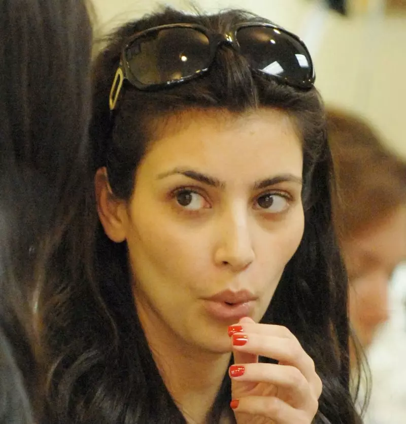 Kim Kardashian utan smink 7