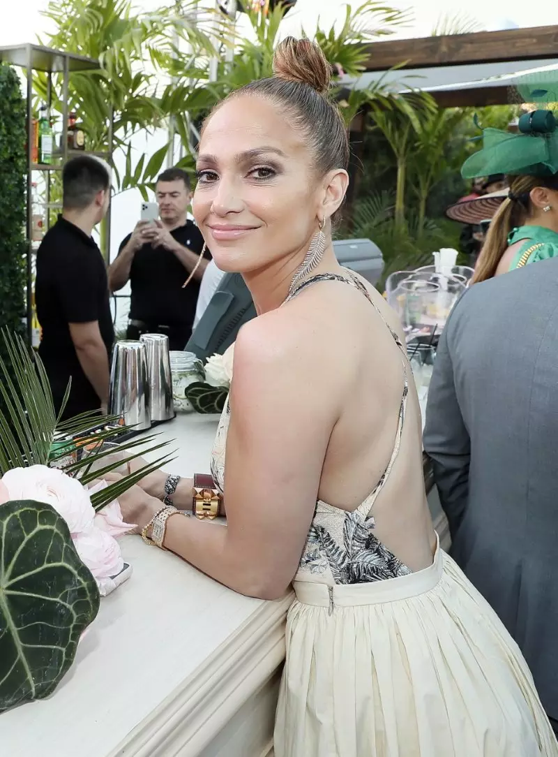 Jennifer Lopez Pegasus Cup