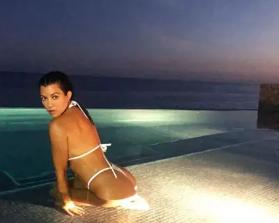 Kourtney Kardashian condivide i segreti del fitness su come ottenere un bottino più rotondo