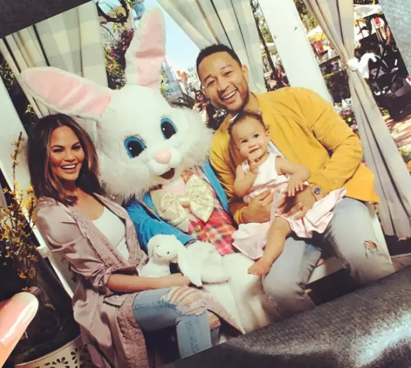 Chrissy Teigen John Legend Luna 4