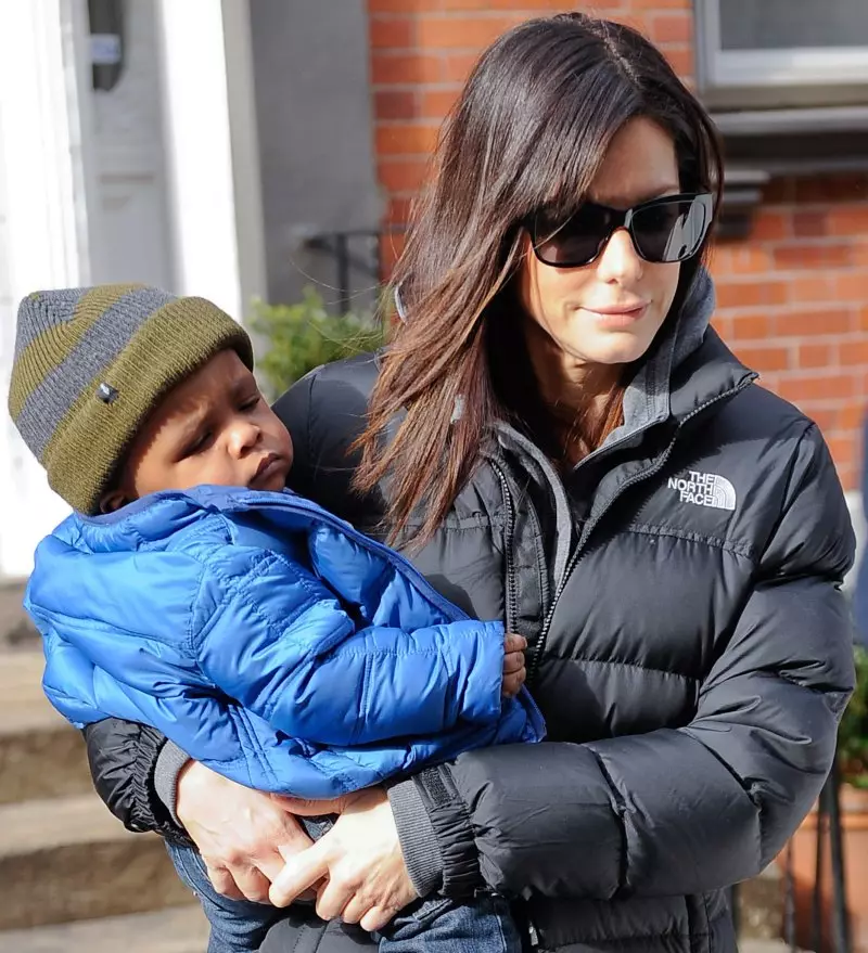 Sandra Bullock geadopteerd