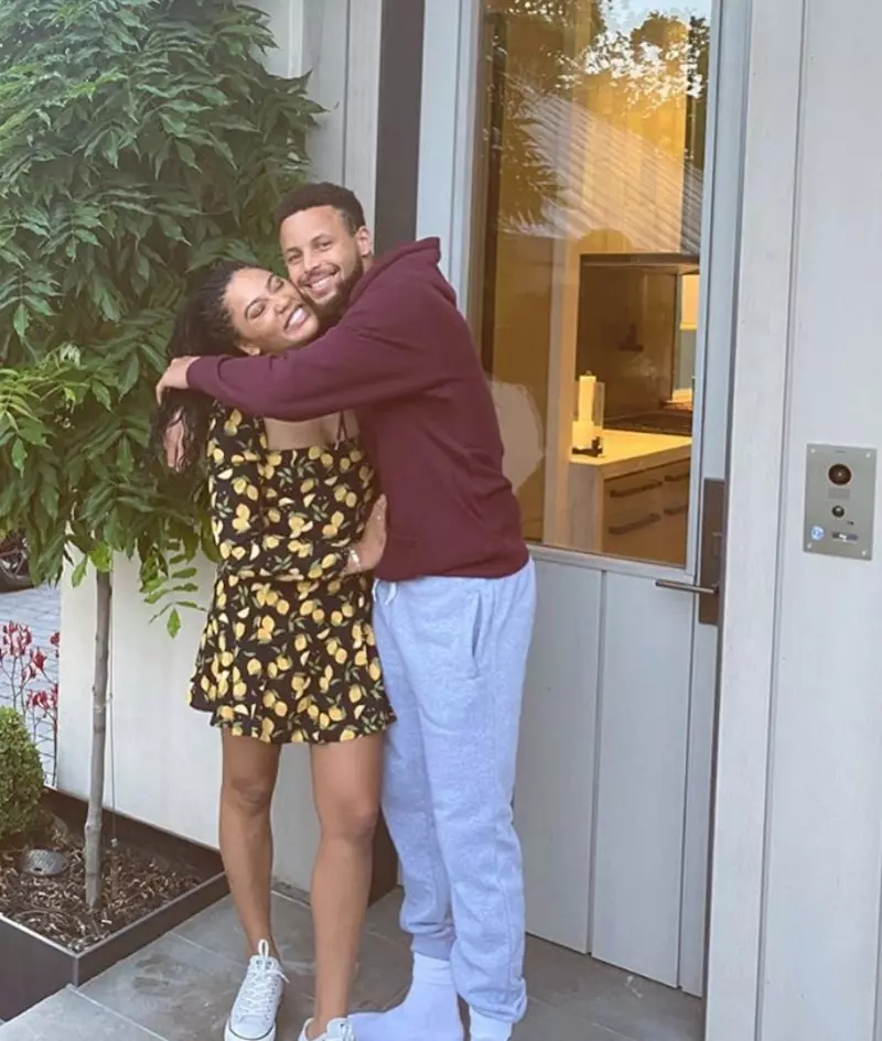 ayesha-curry-steph-curry-pda