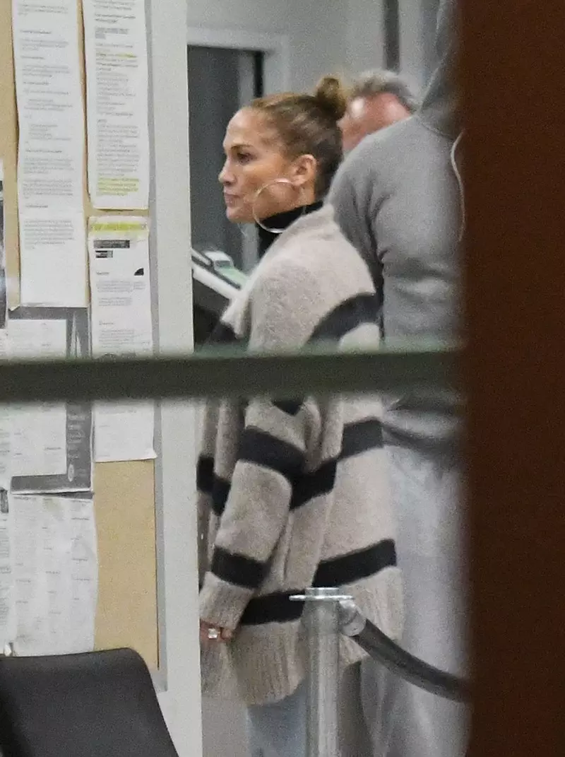 Jennifer Lopez og Alex Rodriguez blir sett når de kommer tilbake til Miami