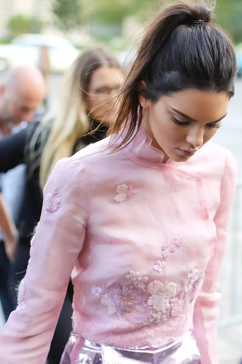 Kendall jenner pink 4