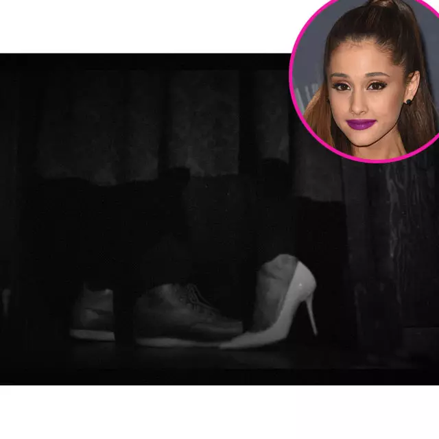 Ariana grande hlakotsoe kopi ea lifoto