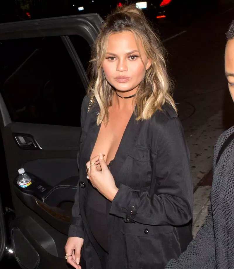 Chrissy teigen 3