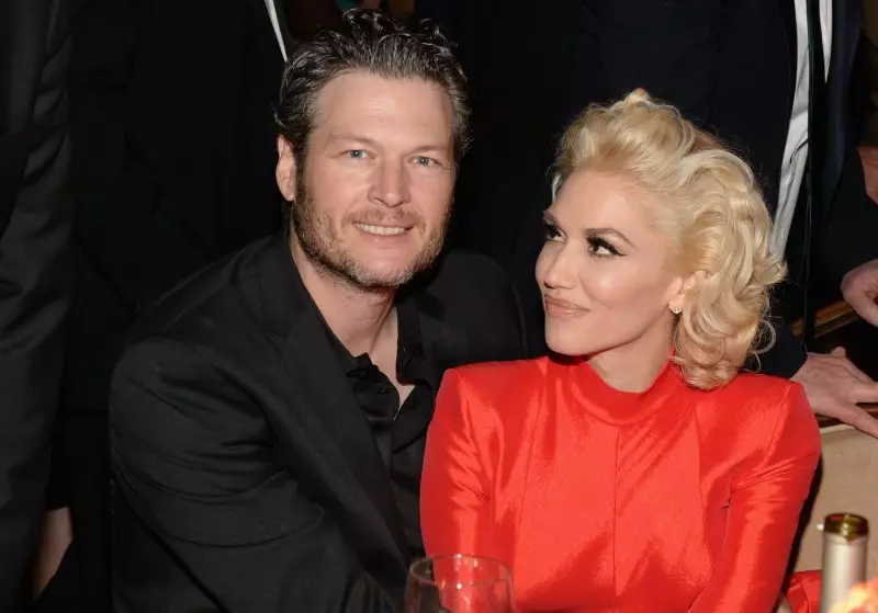 Gwen stefani blake shelton grammys 4