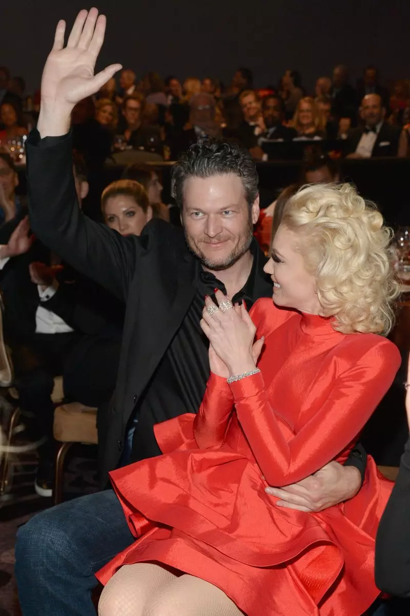 Gwen stefani blake shelton grammys 7