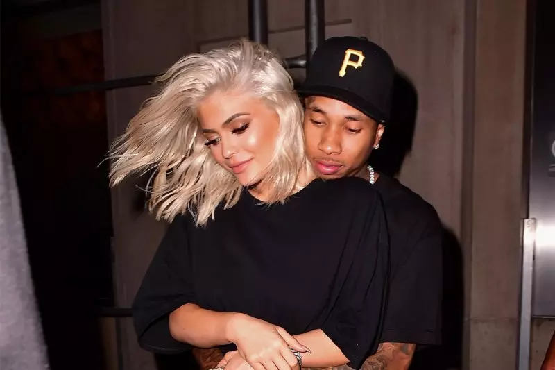 Kylie jenner tyga held