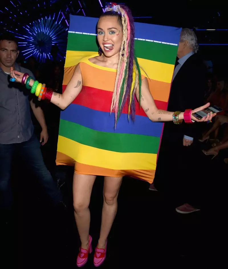 Miley cyrus vma trang phục 8