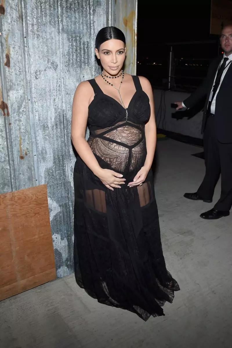 Kim kardashian ġimgħa tal-moda tal-maternità