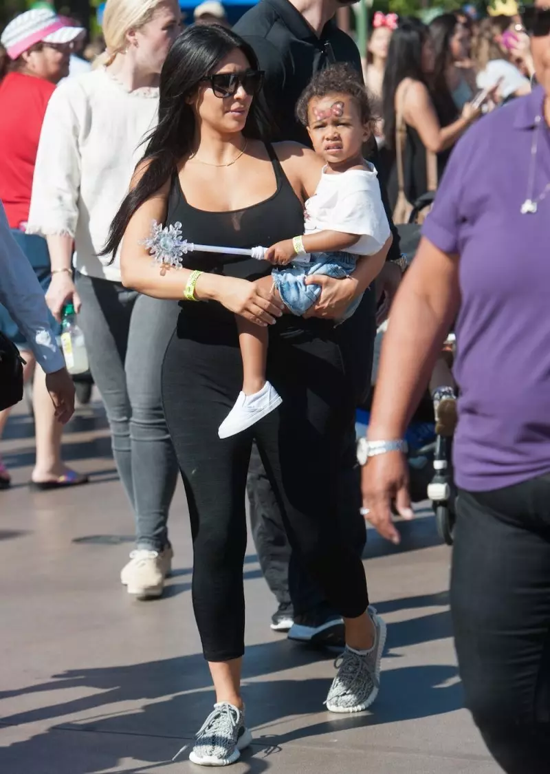 Kim kardashian maternity disney