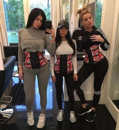 mun gwada kim kardashian waist training corset kuma wannan shine abin da ya faru