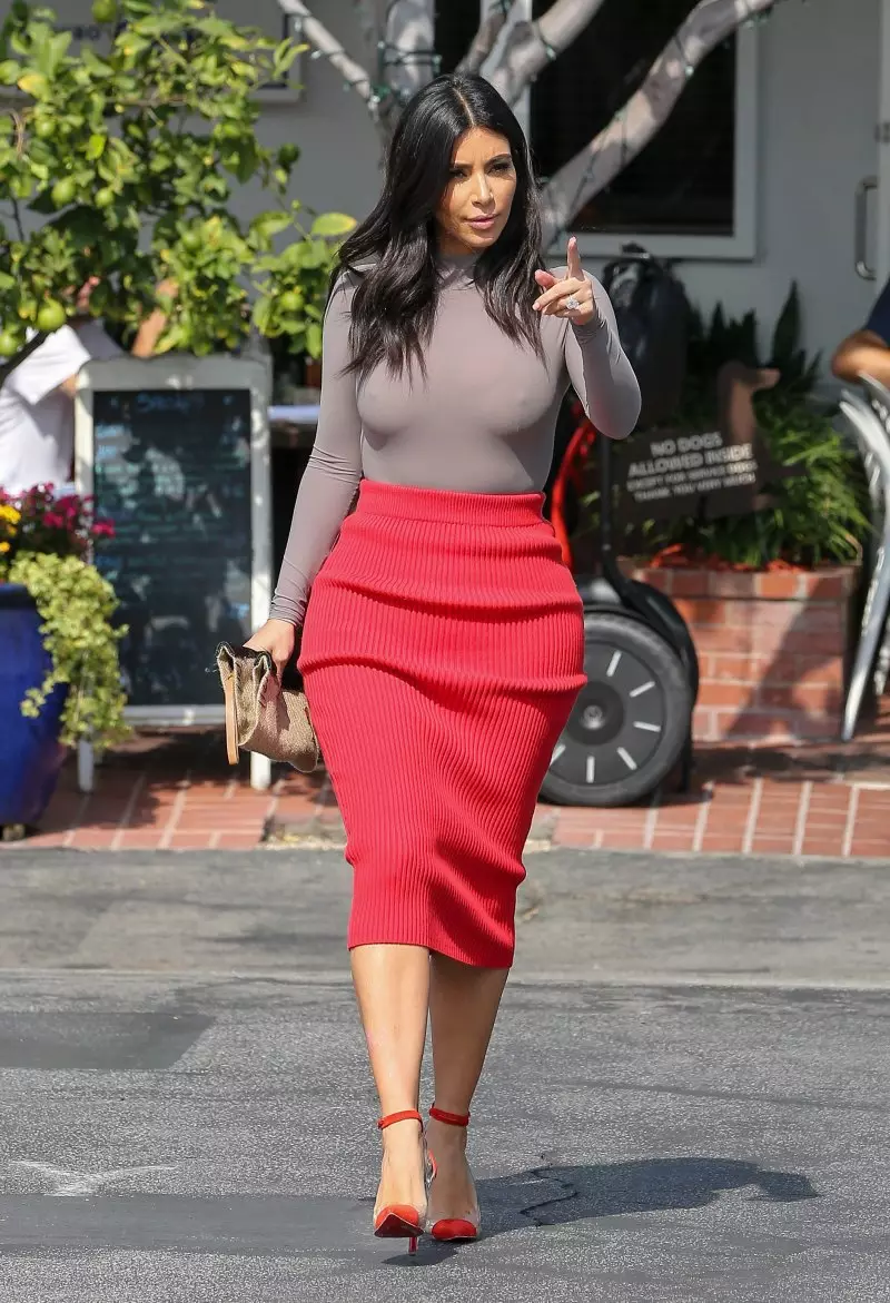 Kim Kardashian 16