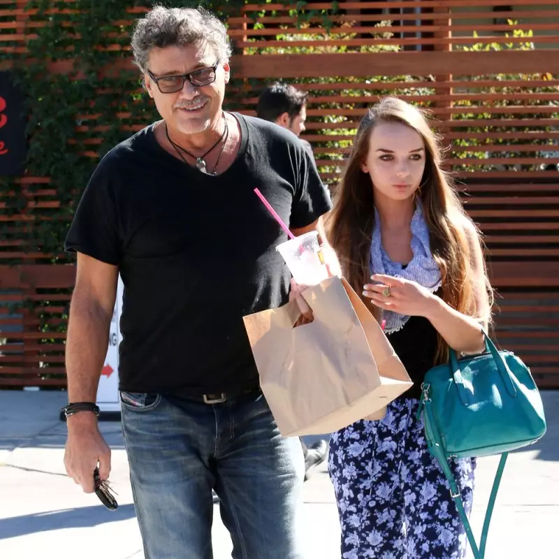 Steven bauer bạn gái