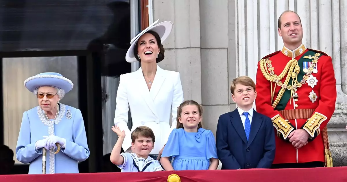 Karalienes jubilejas 2022 fotoattēli: Viljams, Keita un citi karaliski
