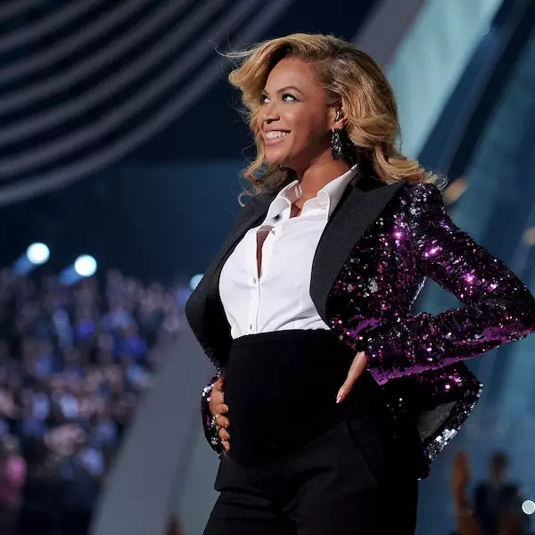 Beyonce hamilə mtv video musiqi mükafatları