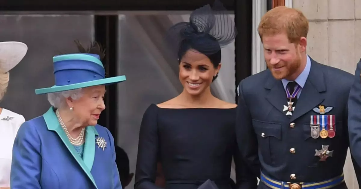 El príncep Harry i Meghan Markle fan una visita rara a la reina Isabel