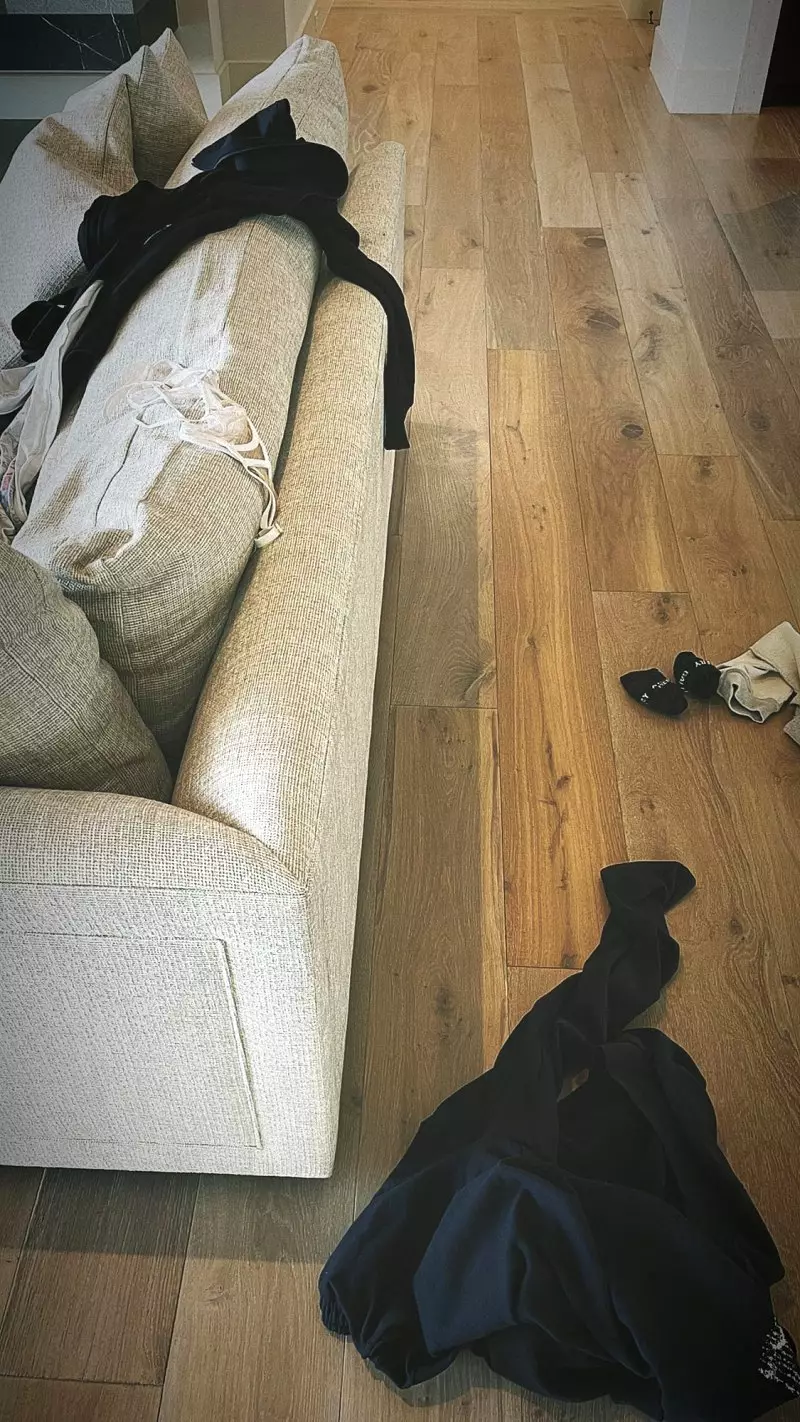 Travis Barker udostępnia gorące i sugestywne zdjęcie po seksie swojej bielizny i bielizny Kourtney