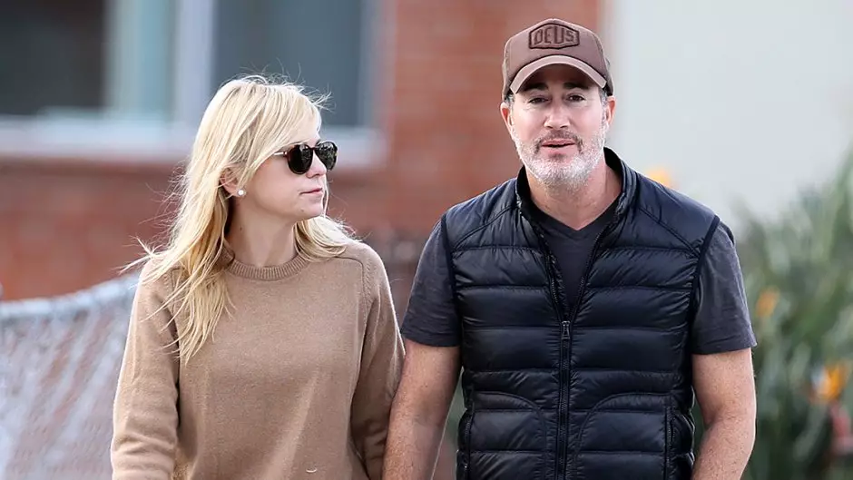 Anna Farris Bertunang Michael Barrett