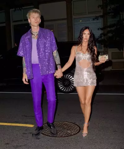 Sleachta Fiáine, Flirty ag Machine Gun Kelly agus Megan Fox faoi a Chéile Is í an ‘Síscéal is Dorcha’ é