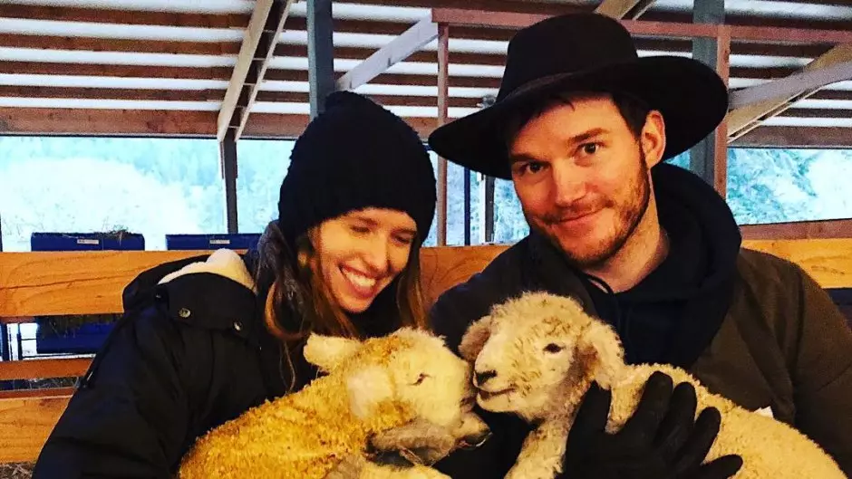 UChris Pratt kunye noKatherine 'bathandana' phezu kwentombi yabo