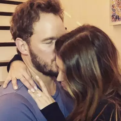 Chris Pratt dan Katherine Schwarzenegger Hubungan Garis Masa Penglibatan