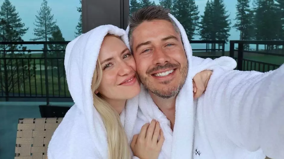 Binne Bachelor's Arie Luyendyk en Lauren Burnham noch tegearre?