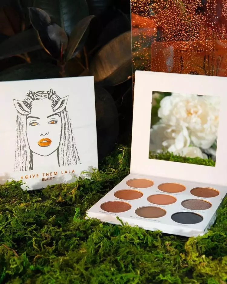 Lala Kent a Raquel Levis Eyeshadow Fotoen