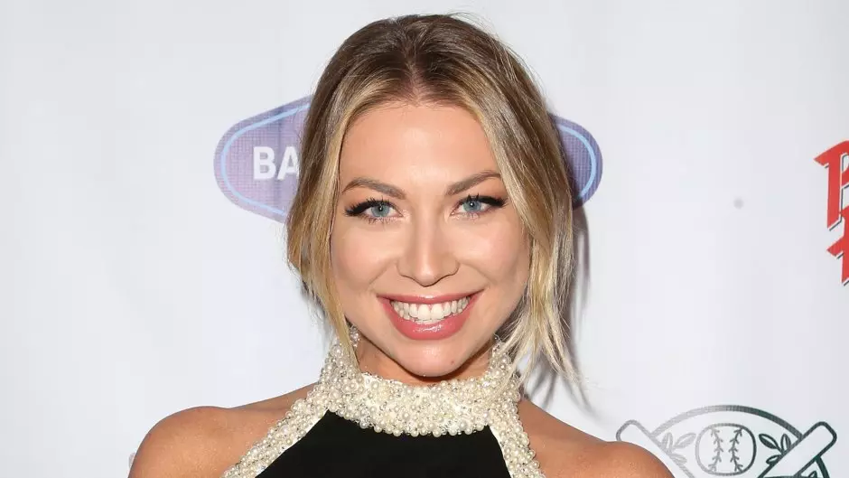 Alum Stassi Schroeder 'פּאָמפּע כּללים' ריווילז אַז זי 'פעלן' באַקומען באָטאָקס צווישן איר שוואַנגערשאַפט