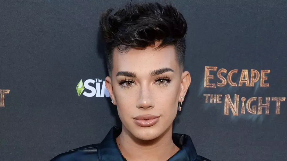 James Charles Arashinjwa Gutunganya Imyaka 16 kuri Snapchat: Ibyo Turabizi