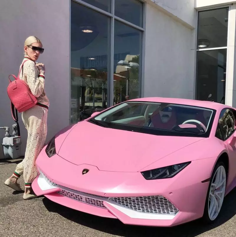 Casgliad Ceir Seren Jeffree Pink Lamborghini
