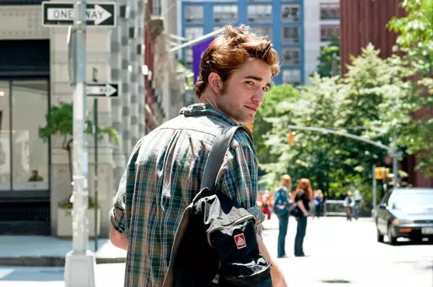 Si Robert pattinson nahinumdom nako