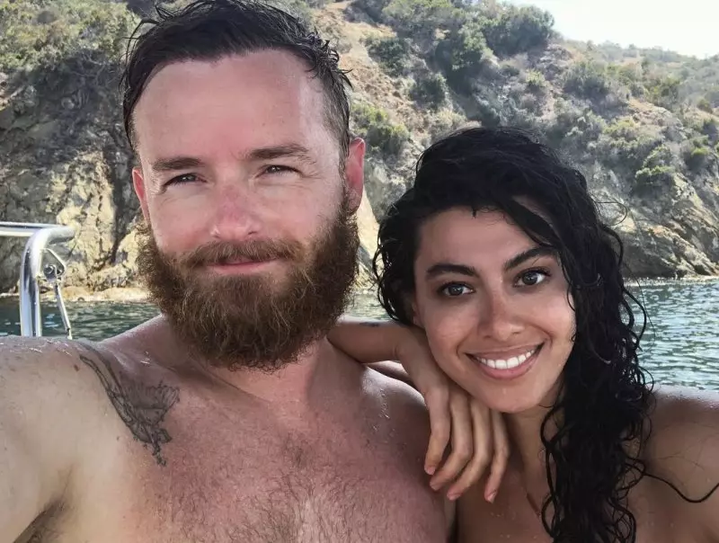 christopher masterson wife yolanda baby no 1